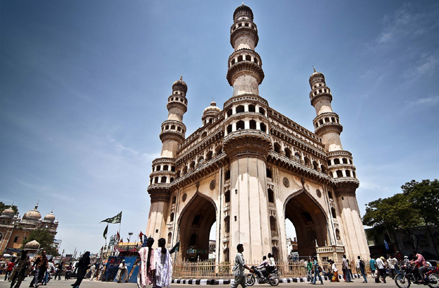 Charminar - The Famous Indian Monuments